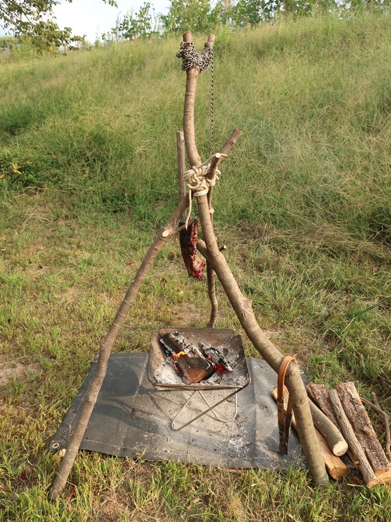 かじかの里キャンプ場で焚き火ベーコン: ガシラッコの自然観察日記